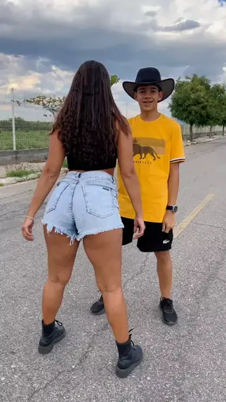 ana laura dance porno | Discover