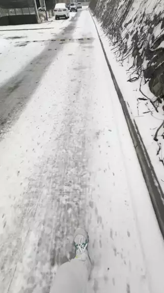 feather snow rd & feather.snow.road| Discover