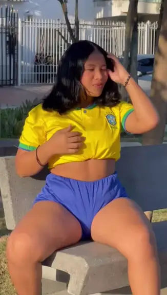 mimi gtf madre desnuda