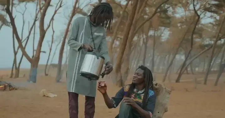 the diagrams show gases that are stored in two sep ...| Kwai